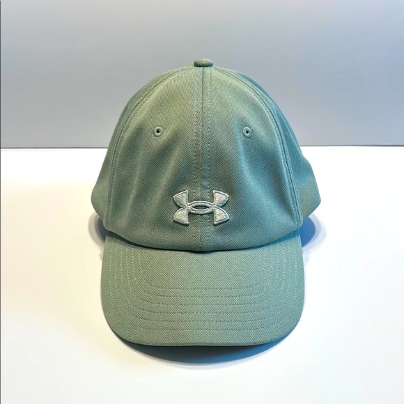 Under Armour | Accessories | Under Armour Sage Green Baseball Cap ...